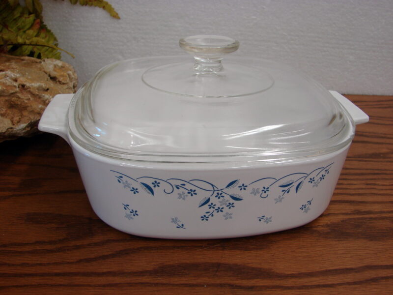 Vintage Corning Ware Corelle Provincial Blue 1 Liter Casserole w/ PYREX ...