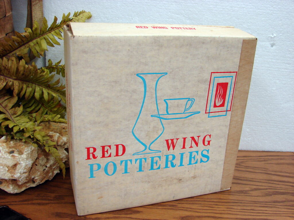 Vintage Red Wing Pottery Empty Dinnerware Box - Moose-R-Us.Com Log ...