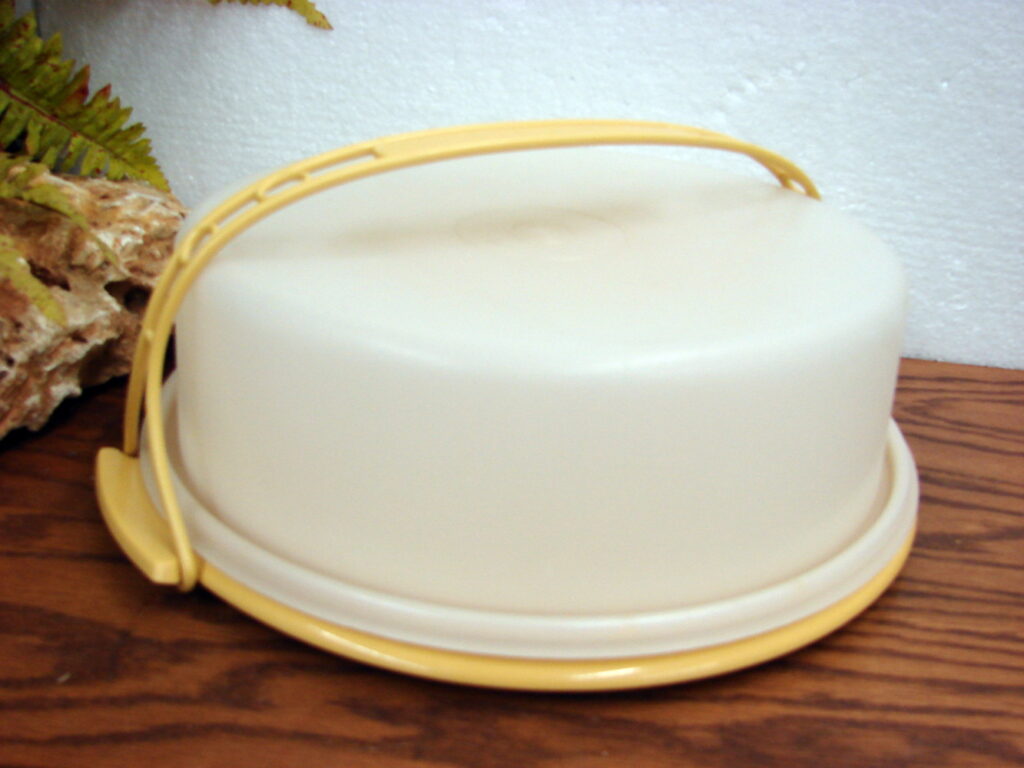 Vintage Tupperware Harvest Gold #719 Pie Carrier Keeper Storage w ...