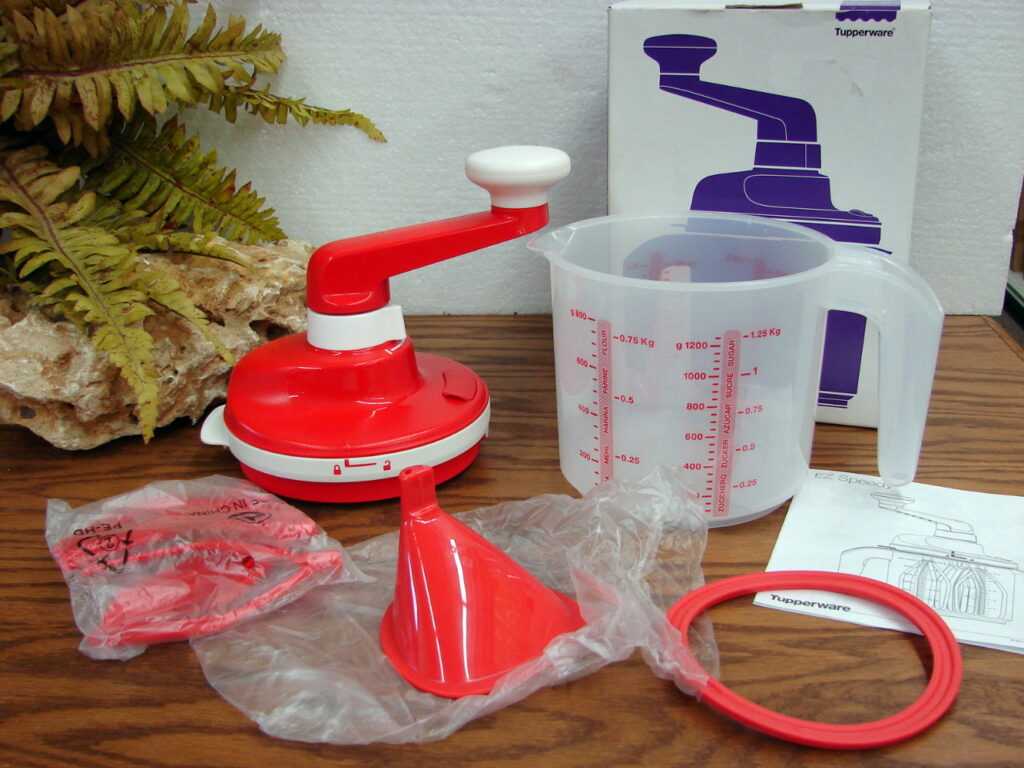 Tupperware EZ Speedy Whip N Mix Chef Mixer Batter Bowl 5 Cups 1.2L ...