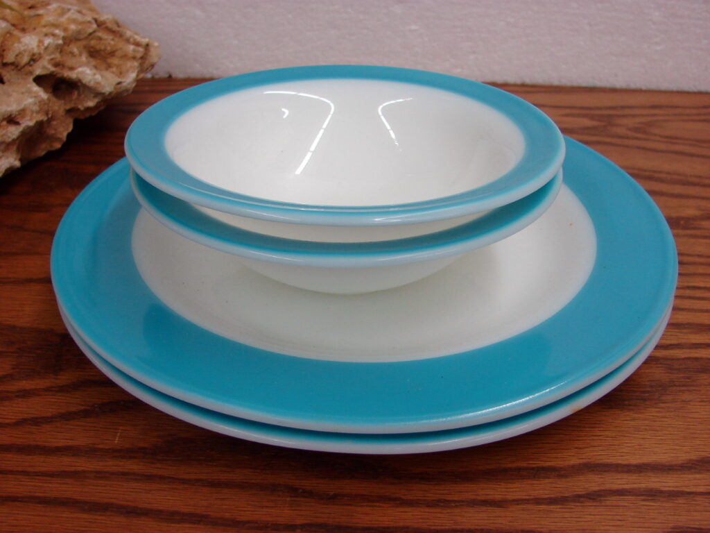 Set/4 Vintage PYREX Turquoise Aqua Wide Rim Stripe 10″ Plates 6 1/4 ...